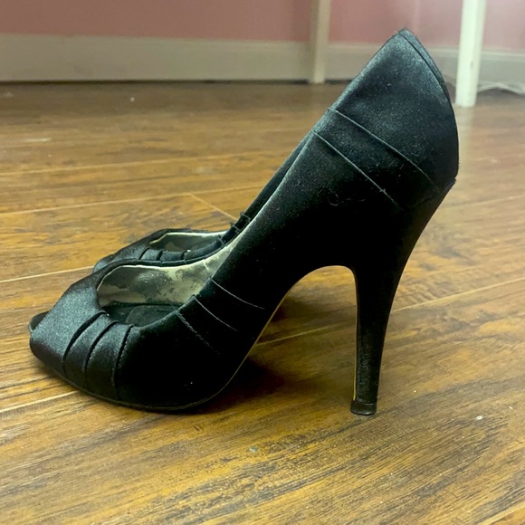 Nina | Shoes | Nina Satin Black Peep Toe Heel | Poshmark